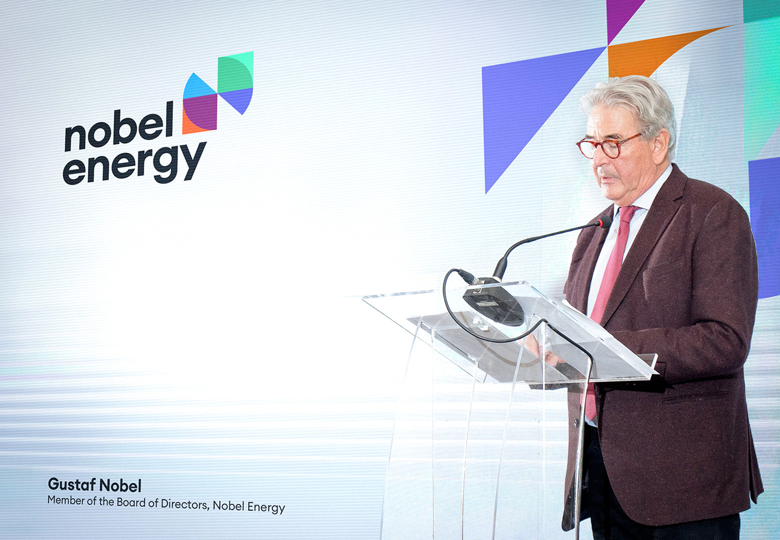 Nobel Energy - Perform Brand Design